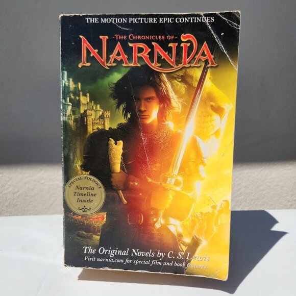 Scholastic | Toys | The Chronicles Of Narnia The Original Novels With ...